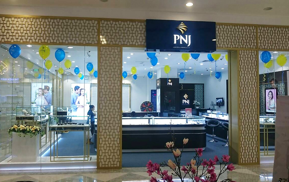 PNJ tưng bừng khai trương Boutique PNJ tại Vincom Bảo Lộc