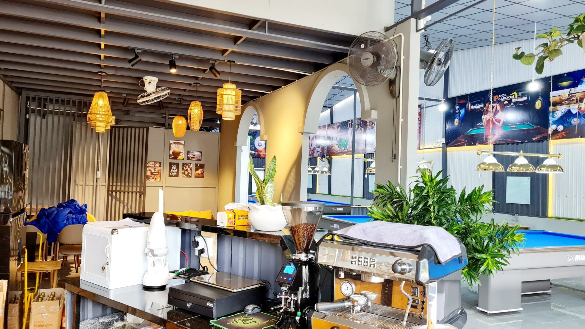 Bảo Lộc: Billliards & Coffee Club F1 tưng bừng khai trương